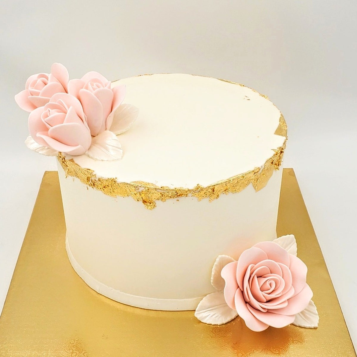 Roses and Gold Leaf – Deerfields Bakery