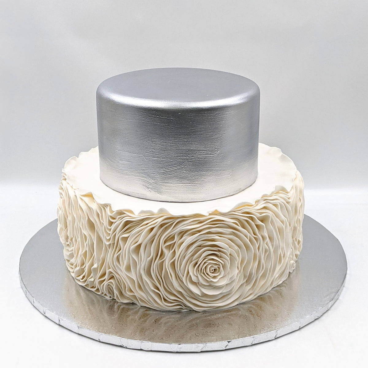 Silver Ruffles – Deerfields Bakery