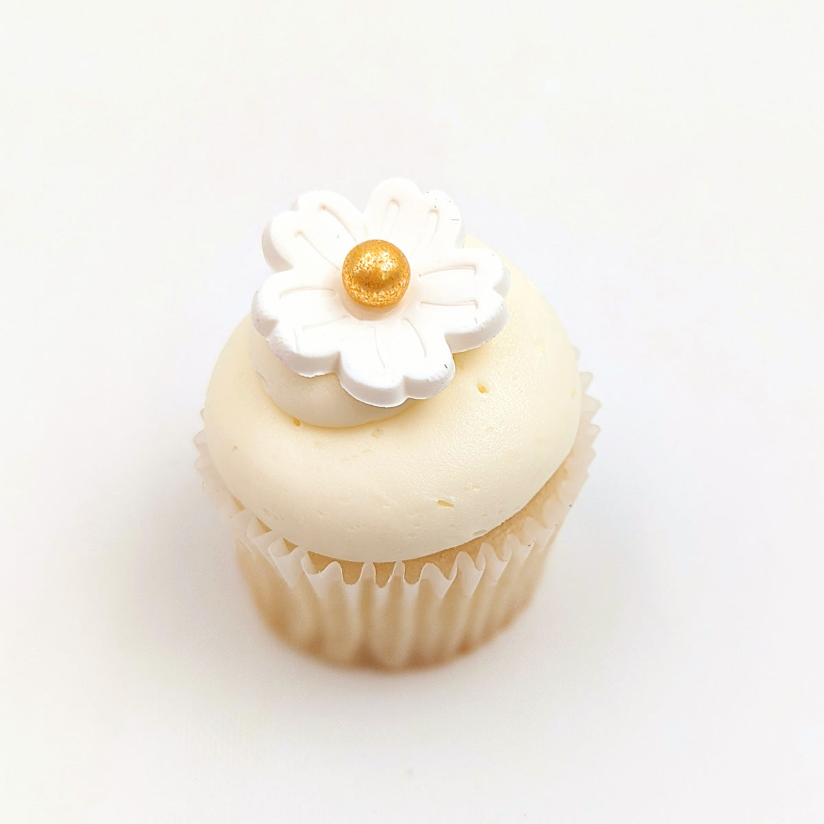 Small Cupcake: White and Gold Flower – Deerfields Bakery