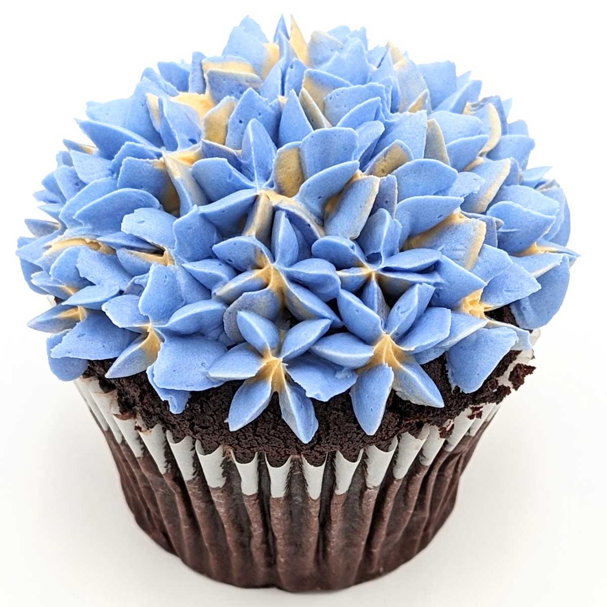 Large Cupcake: Blue Hydrangea – Deerfields Bakery