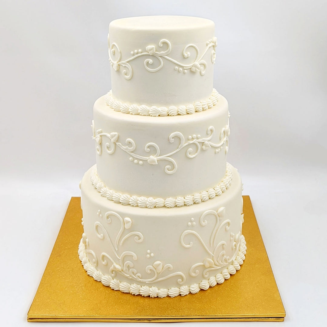 scroll design on cake