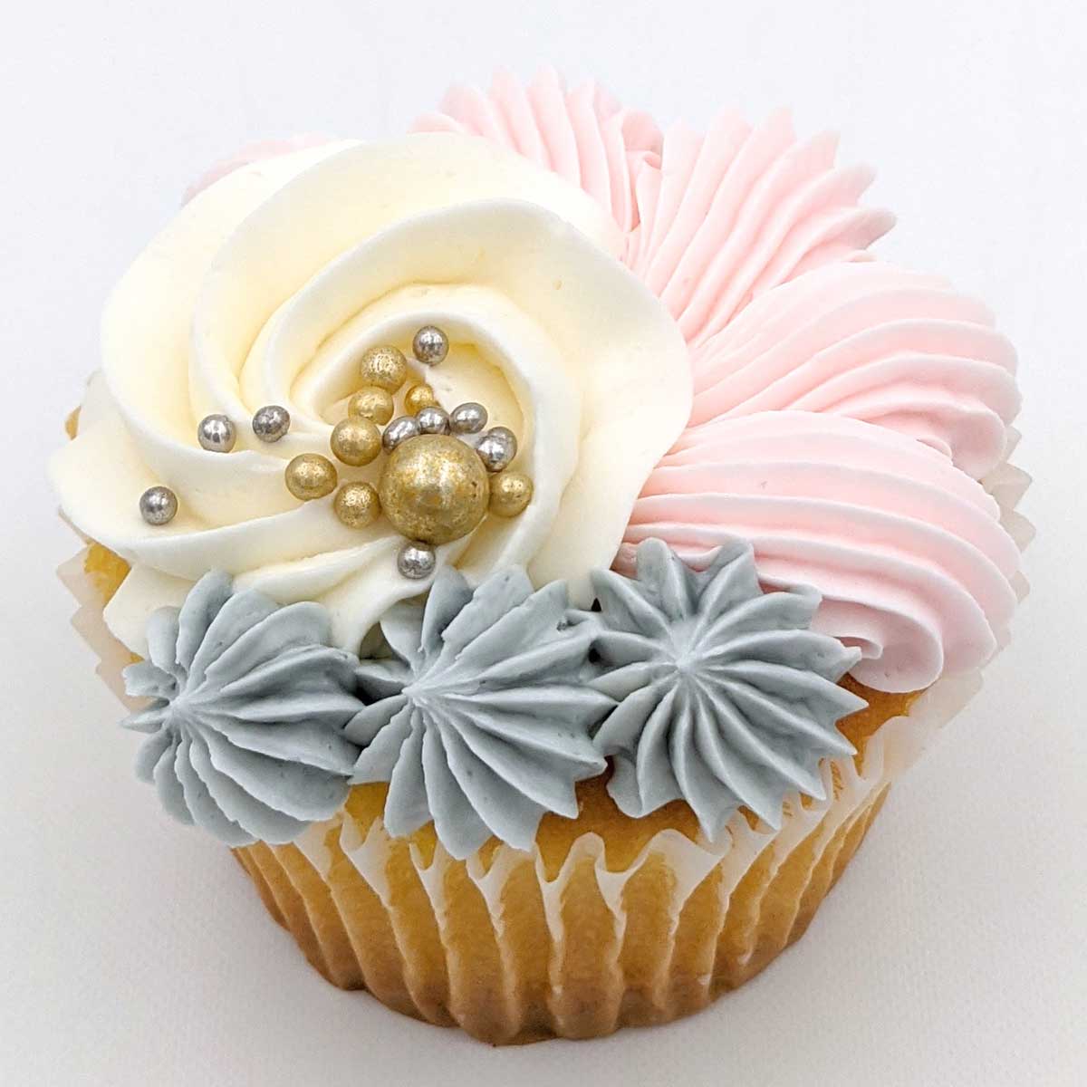 Large Cupcake: Sophisticated – Deerfields Bakery